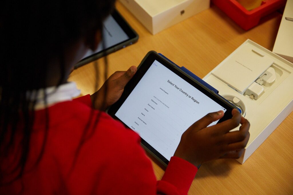 Chat Play Read - Courthouse Green Primary School